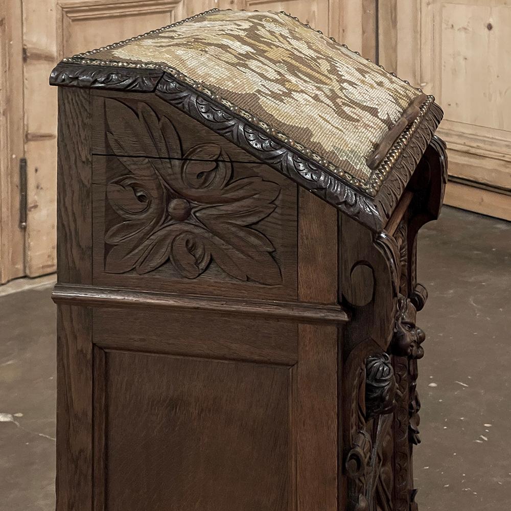 French Renaissance Prayer Bench, circa 1850s For Sale at 1stDibs