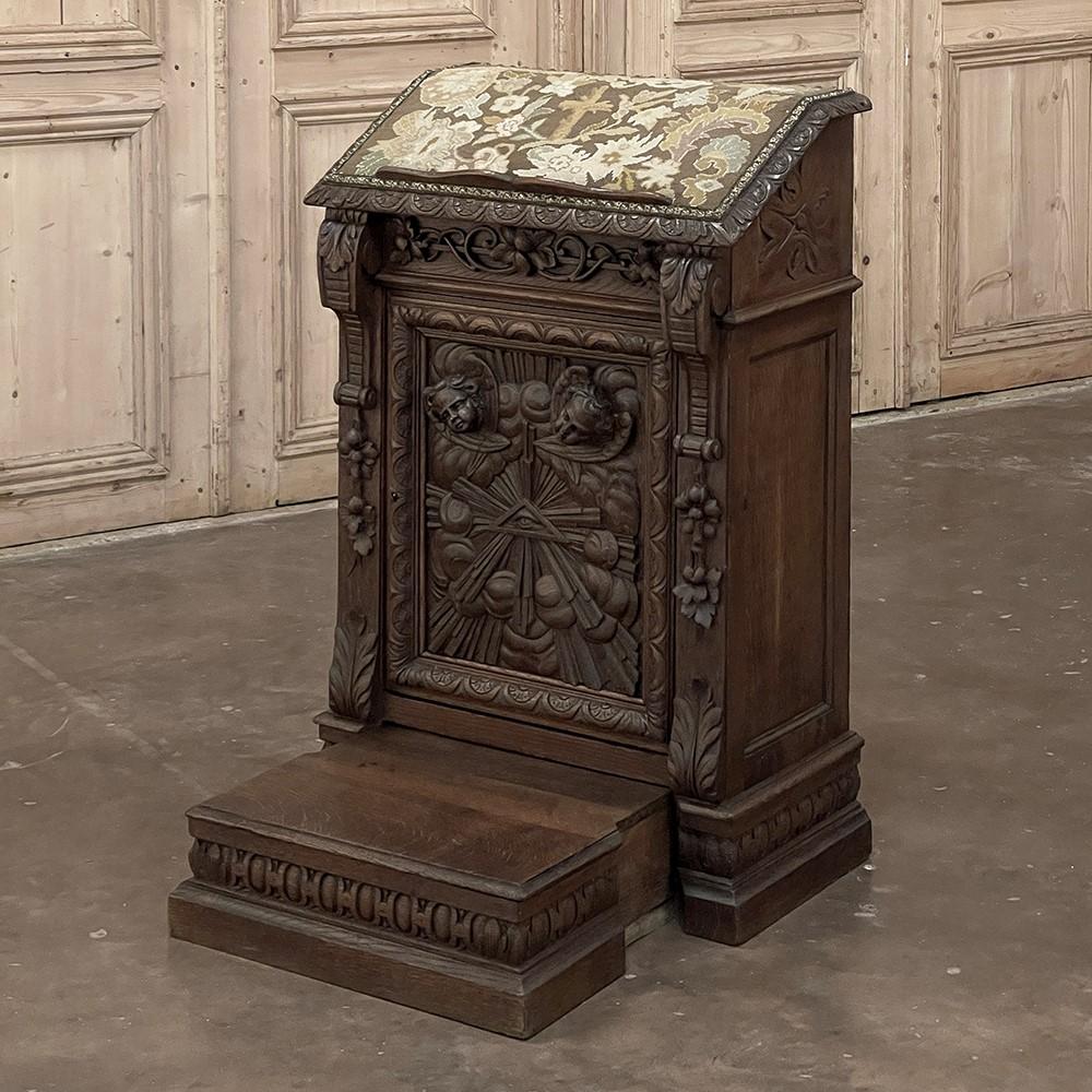 French Renaissance Prayer Bench, circa 1850s For Sale at 1stDibs