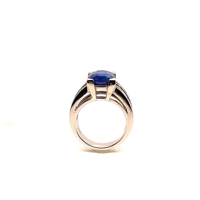 French Ring, Sapphire on Claws, Surrounded by Diamonds 18k White Gold ...