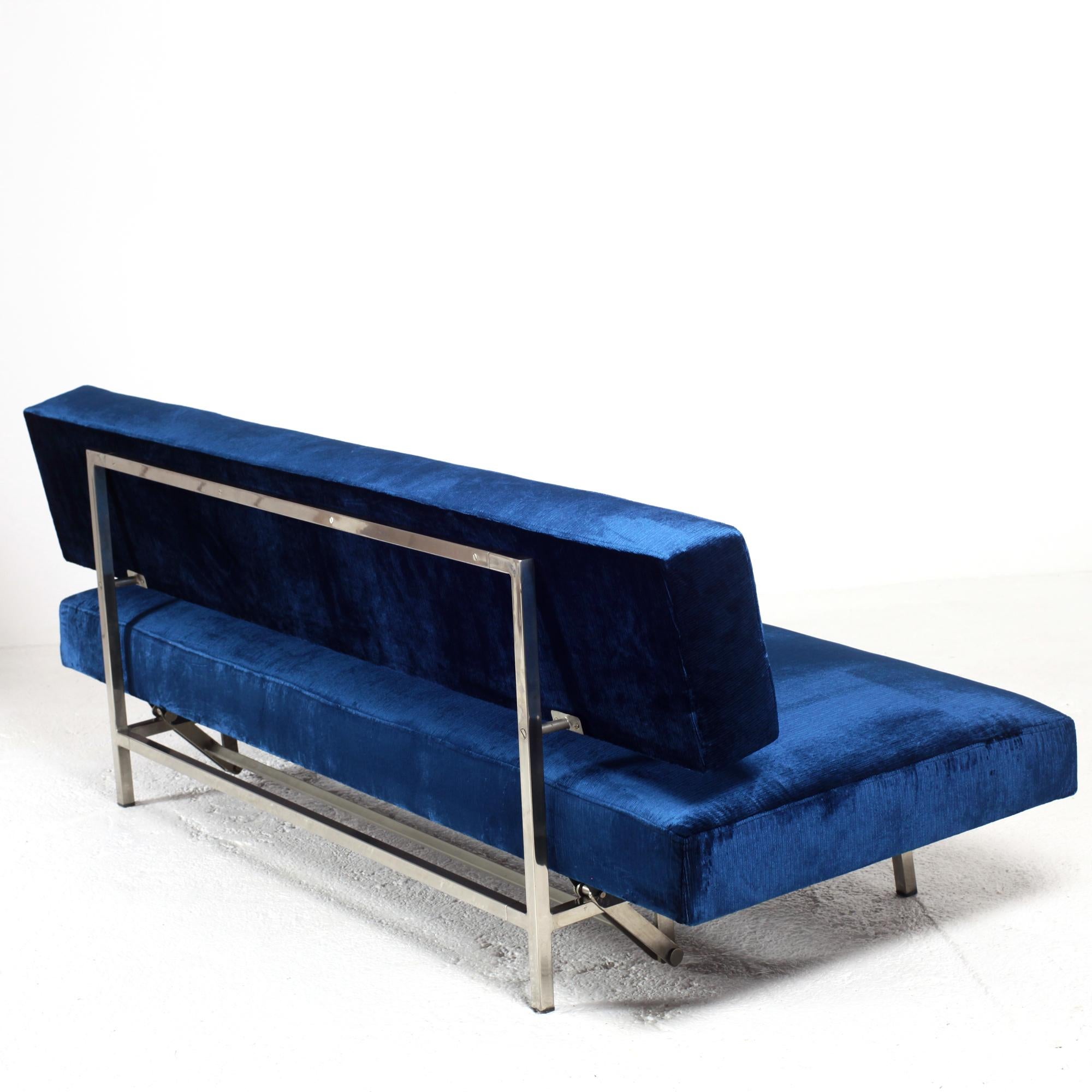 French Sofa or Daybed Designed by Andre Simard for Airborne circa 1960 ...