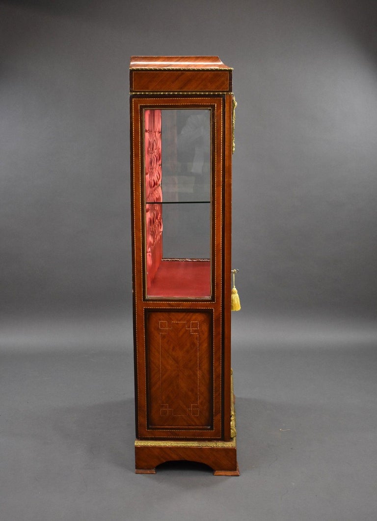 French Style Display Cabinet For Sale at 1stDibs