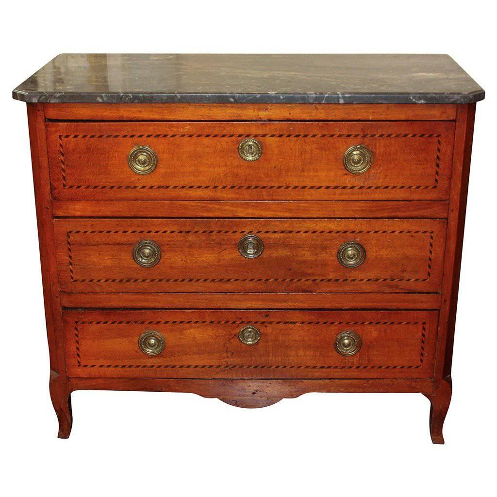 Large Commode Transition with Marquetry of Quartefeuille For Sale at ...