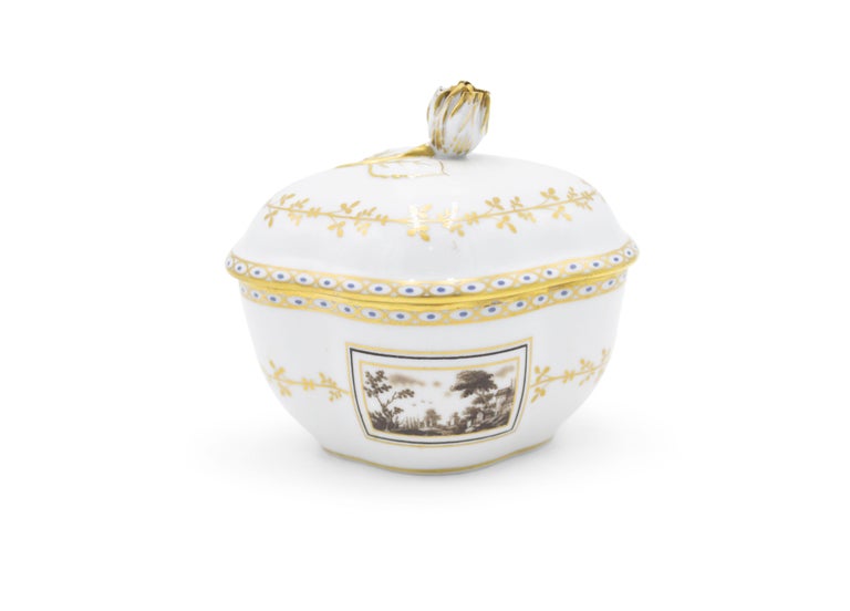 French Victorian Style White Porcelain Box For Sale at 1stDibs