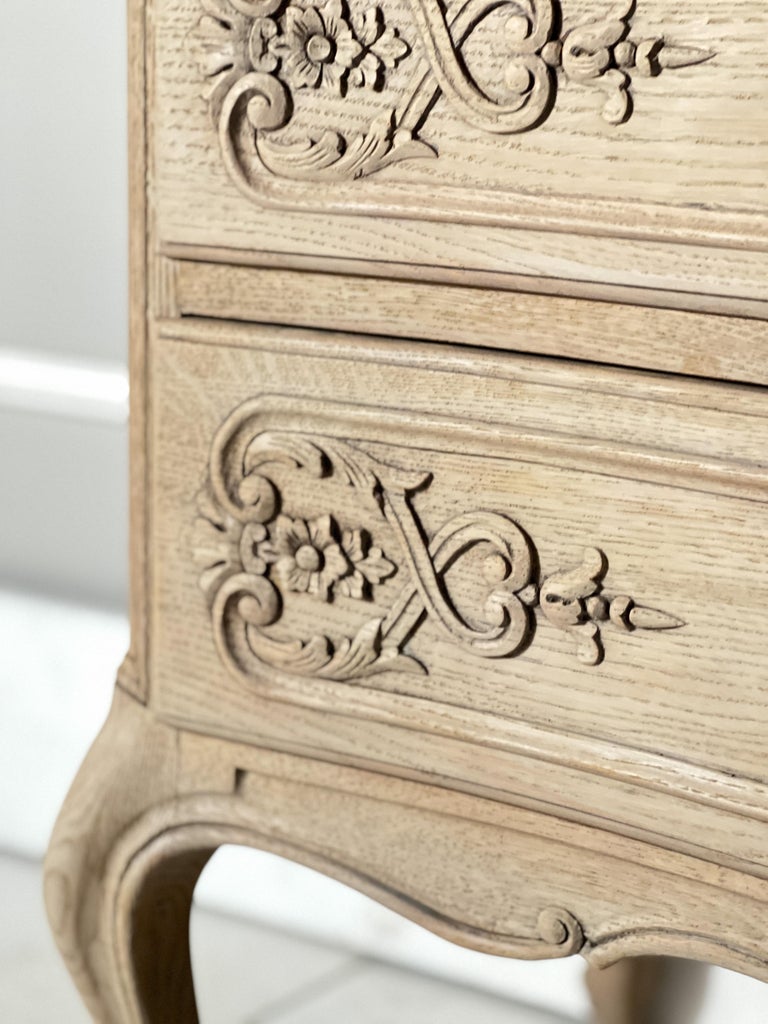 French Vintage Louis XV Bleached Chest of Drawers For Sale at 1stDibs
