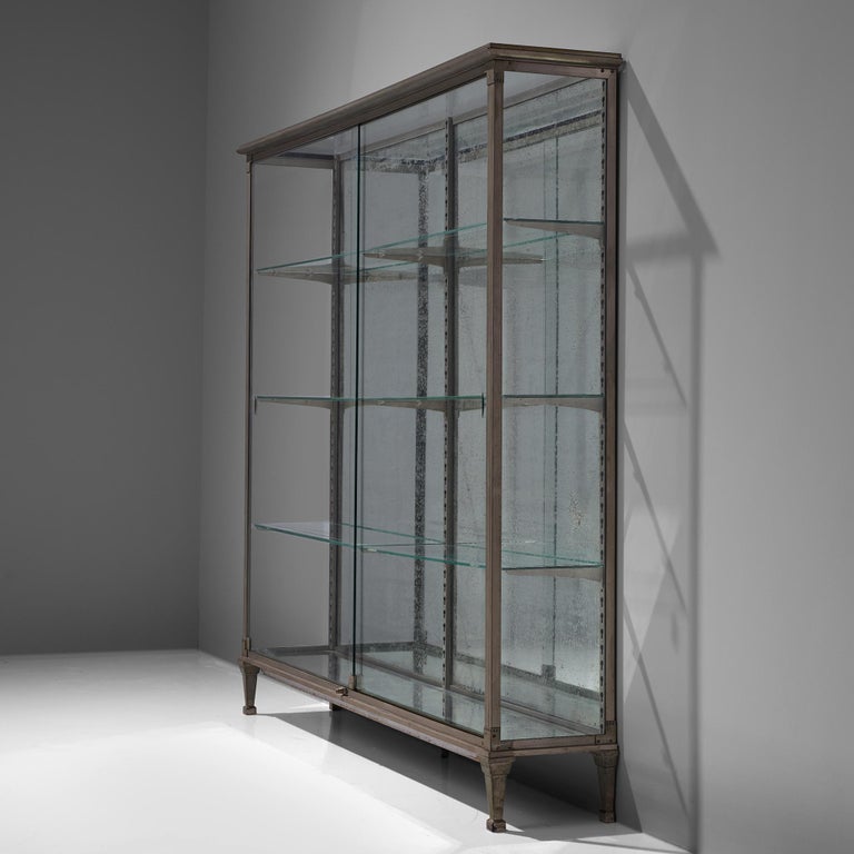 French Vitrine in Metal and Mirrored Glass For Sale at 1stDibs
