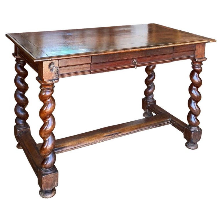 French walnut Writing Table, circa 1800 For Sale at 1stDibs