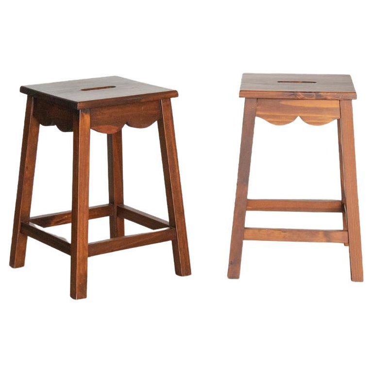 French Wood Scalloped Stool at 1stDibs