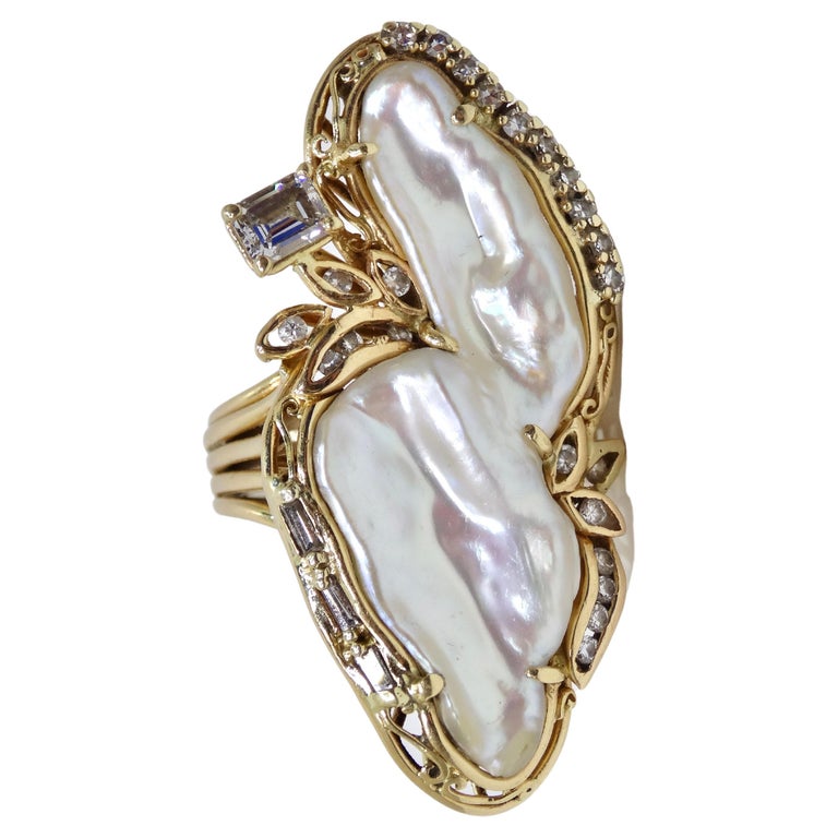 Freshwater Pearl and Emerald Diamond Ring For Sale at 1stDibs