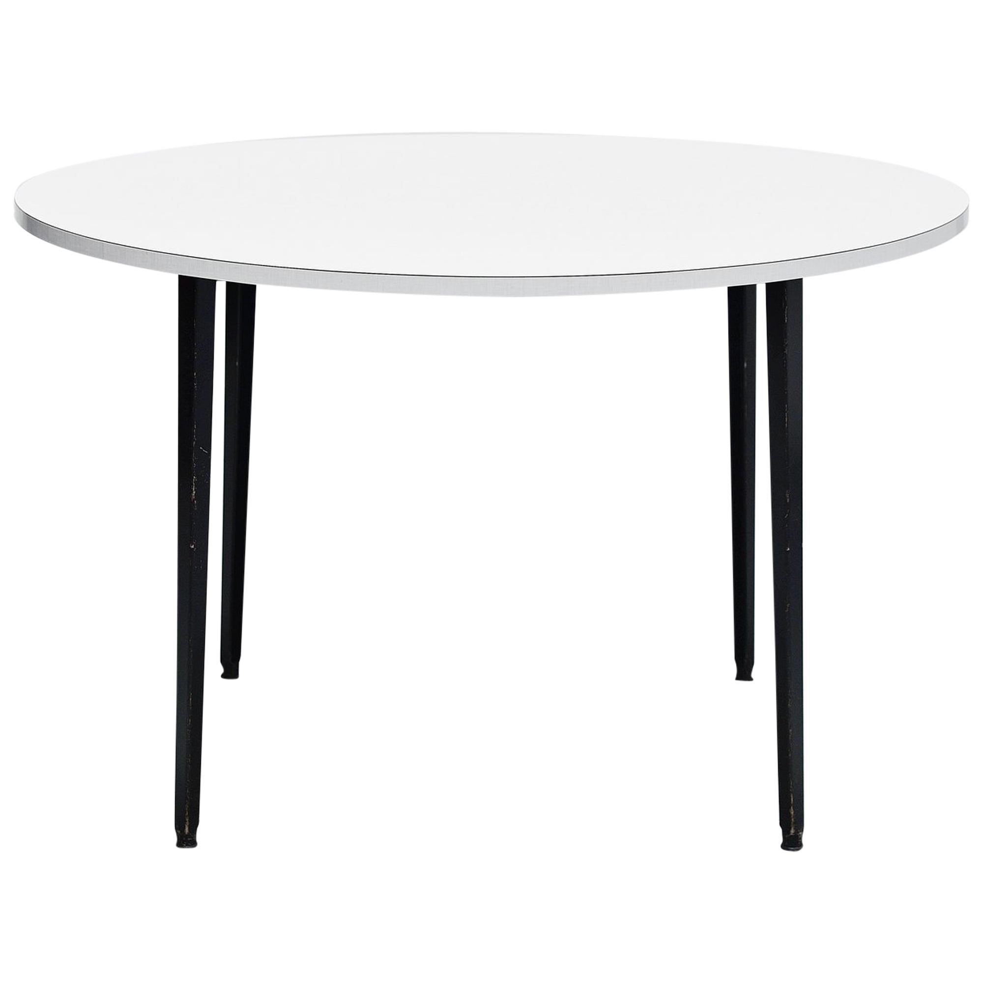Friso kramer rare round ''Reform'' dining table Ahrend De Cirkel at 1stdibs
