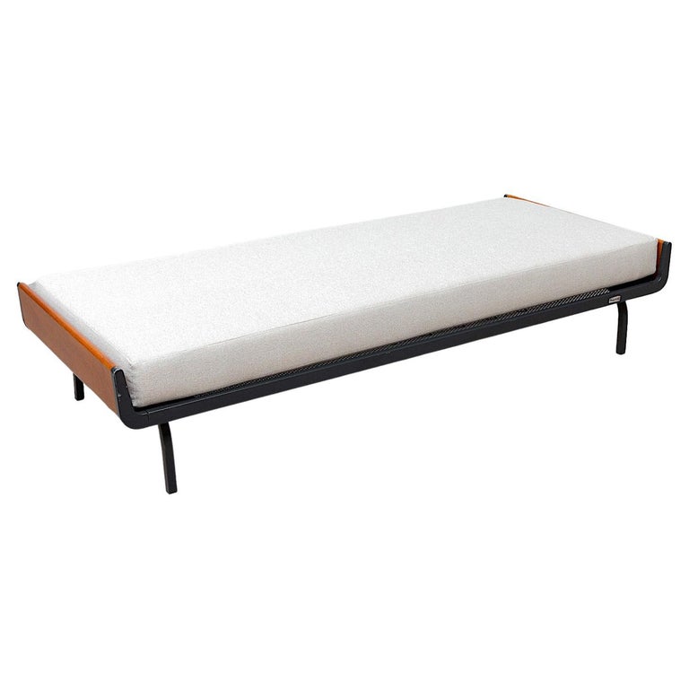 Friso Kramer Style Auping Narrow Day Bed with Cream Mattress at 1stDibs ...
