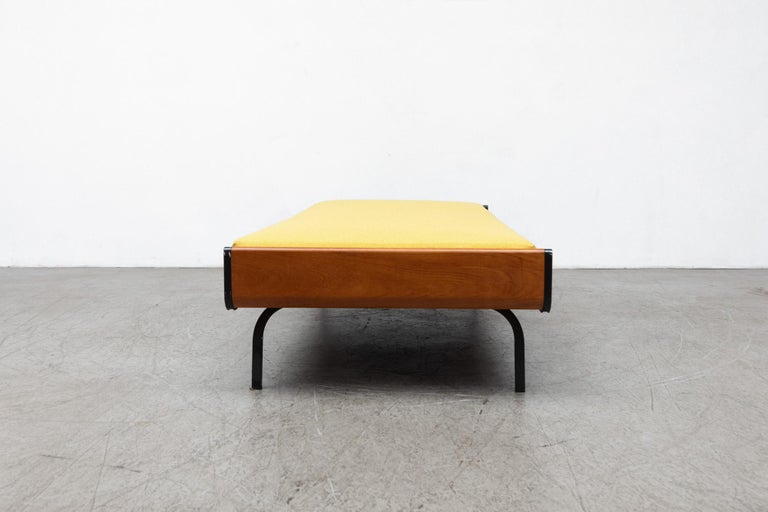 Friso Kramer Style Auping Narrow Day Bed with Yellow Mattress at ...