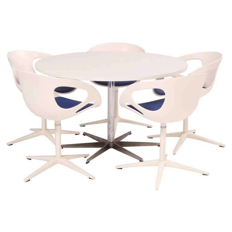 Fritz Hansen Round White Table and Set of 5 White Rin Dining Chairs at ...