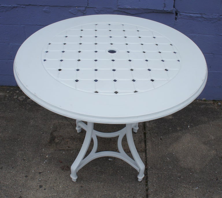 Frontgate Grayson Round Bar Table White Cast Aluminum Lattice Design ...