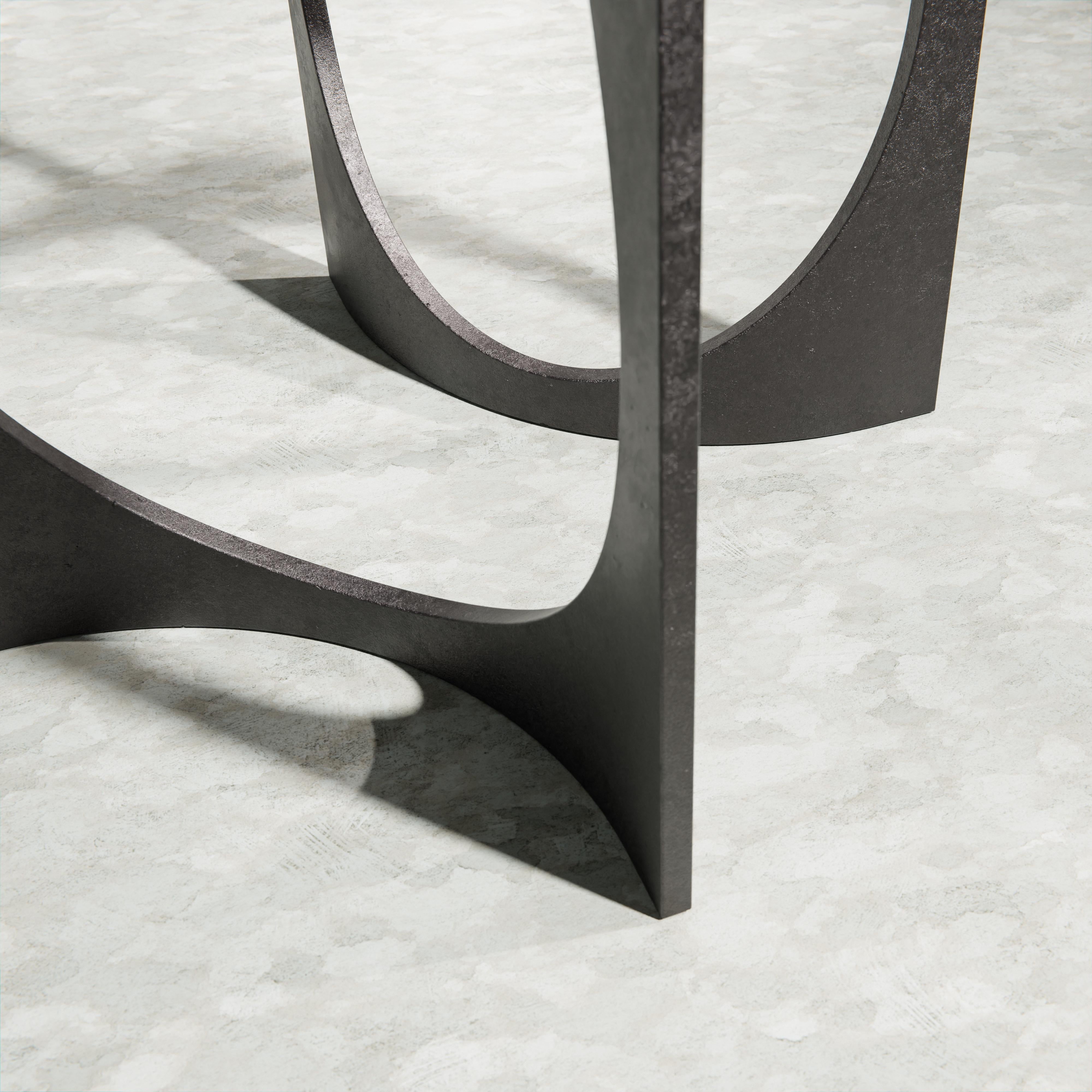 Fuga Cast Iron 140 cm Round Dining table - Glass top - Metamorphic Art ...