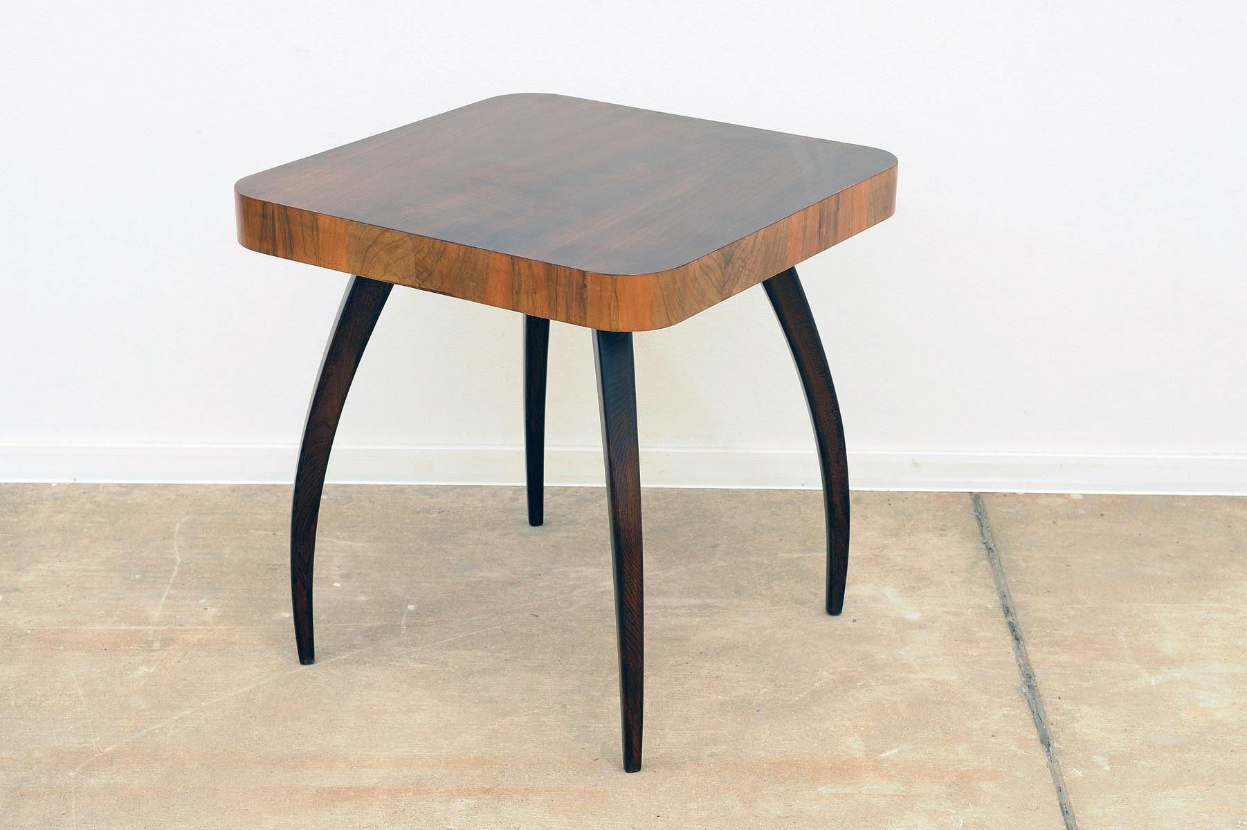 Fully renovated walnut Spider table H259 by Jindřich Halabala, 1950´s ...