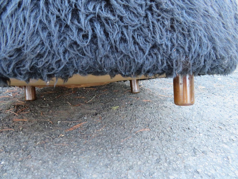 Fun Adrian Pearsall Oversized Circular Chaise Lounge Chair Mid-Century ...