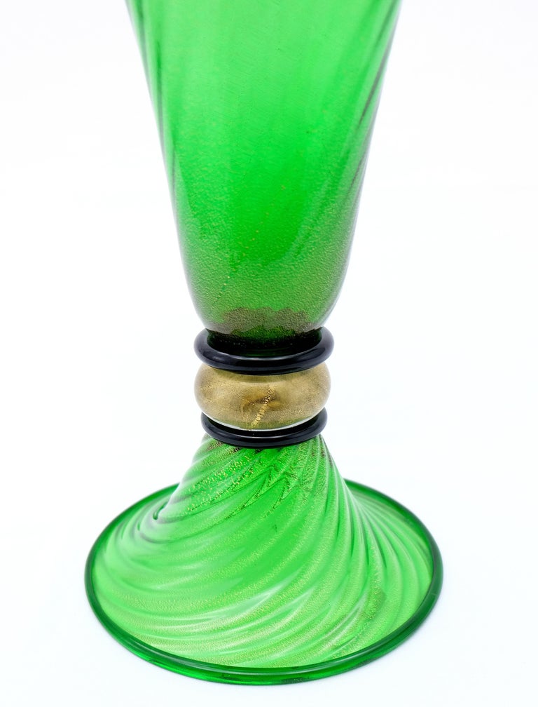 Gabbiani Venezia Glass Urn Vase with Gold Infused Handles, Italy For ...