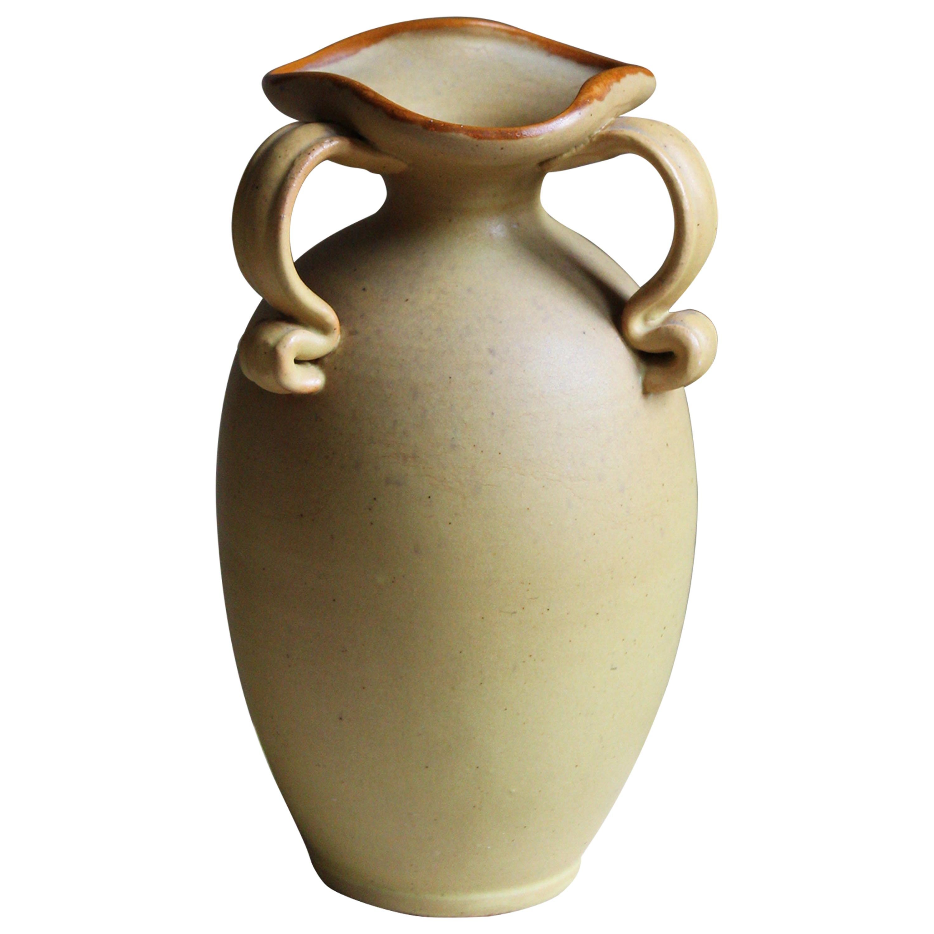 Gabriel, Sweden "Delta" Ceramic Vase, 1960s For Sale at 1stDibs ...