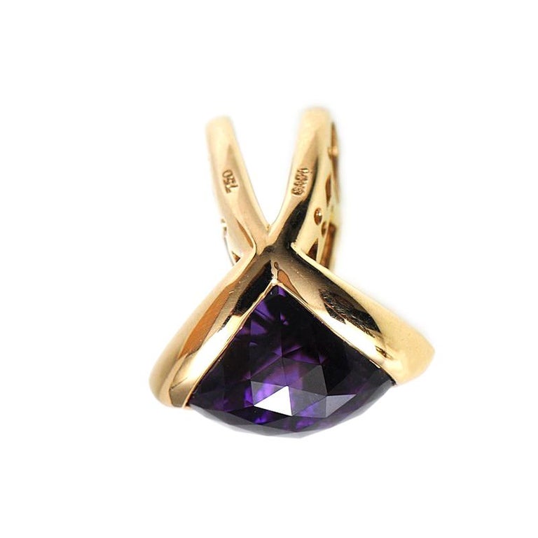 Gadi Brilliant 18 Karat Yellow Gold Diamonds Amethyst Domed Pendant at ...