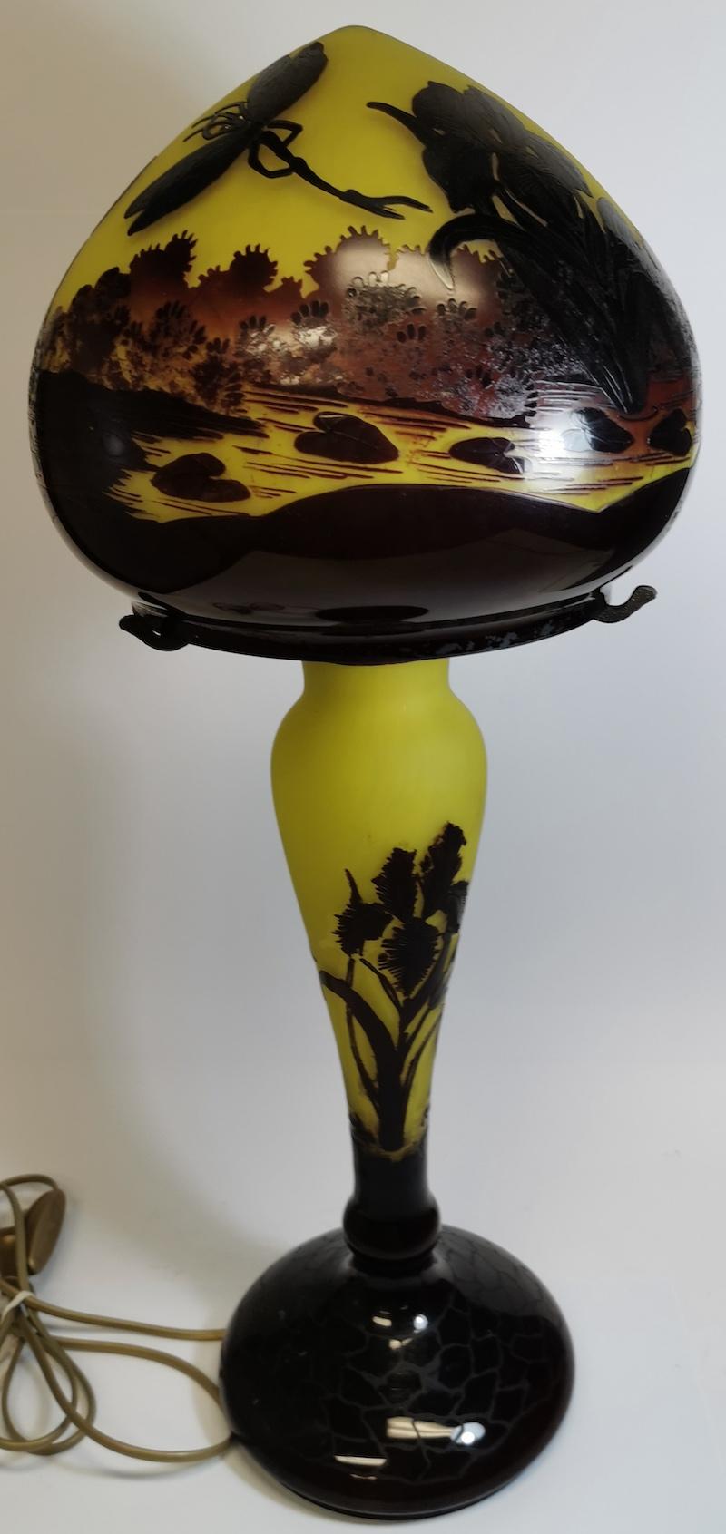 Galle Style Table Lamp For Sale at 1stDibs