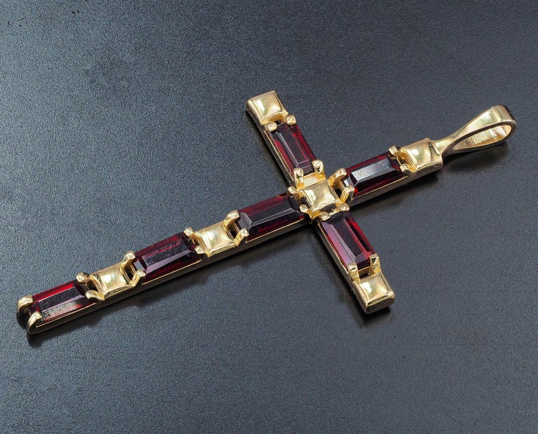 Garnet Cross Pendant in 14k Gold, Baguette Garnet Cross For Sale at 1stDibs
