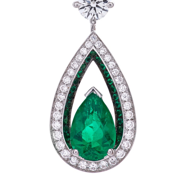 Garrard 18 Karat Gold Gubelin GRS GIA Pearshape Emerald and Diamond ... Garrard 18 Karat Gold Gubelin GRS GIA Pearshape Emerald and Diamond ...
