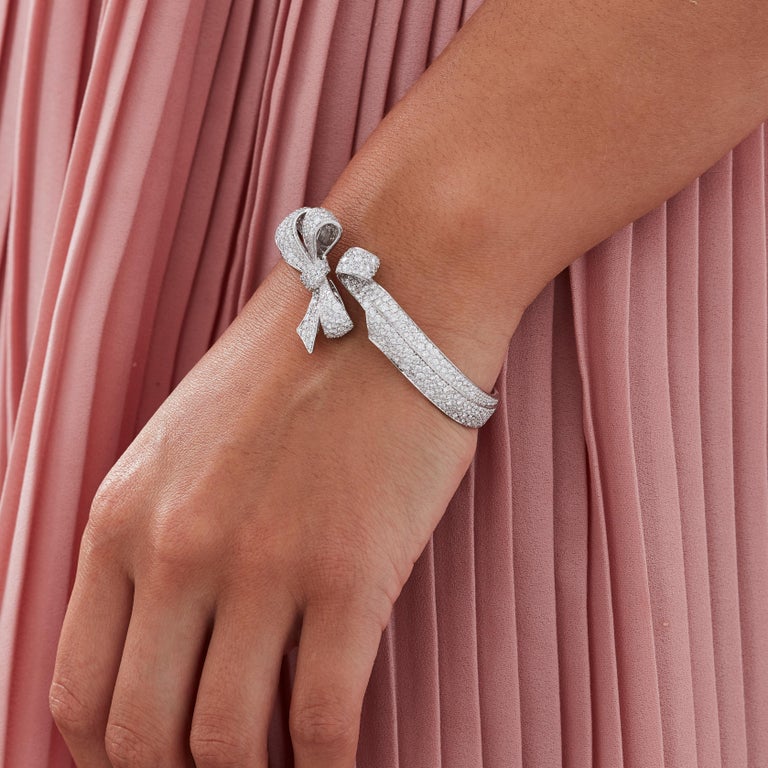 Garrard 'Bow' 18 Karat White Gold White Diamond Bangle Cuff For Sale at ...