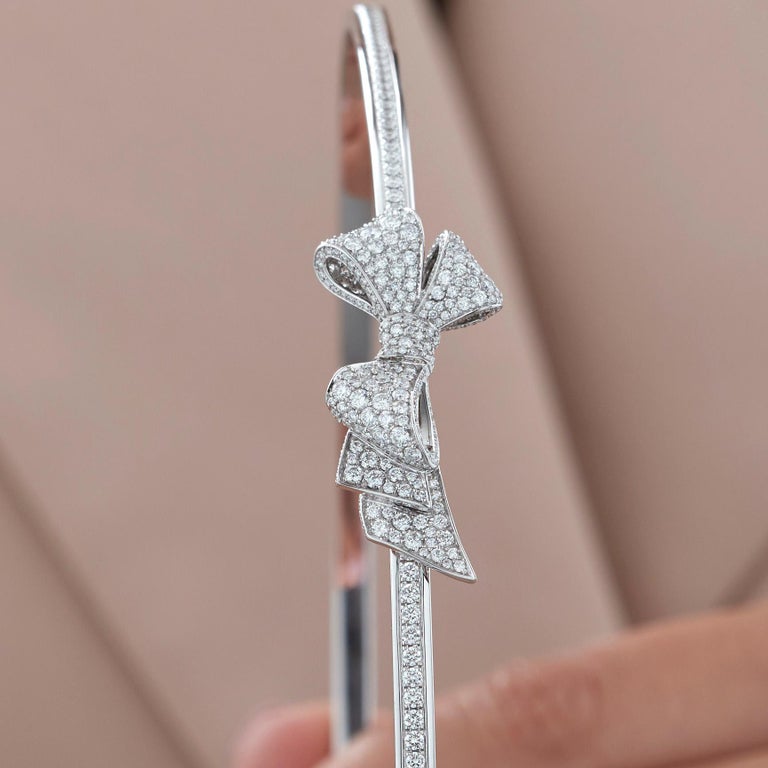 Garrard 'Bow' 18 Karat White Gold White Diamond Headband For Sale at ...
