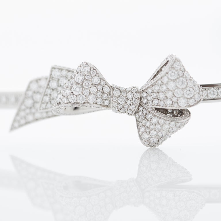 Garrard 'Bow' 18 Karat White Gold White Diamond Headband For Sale at ...