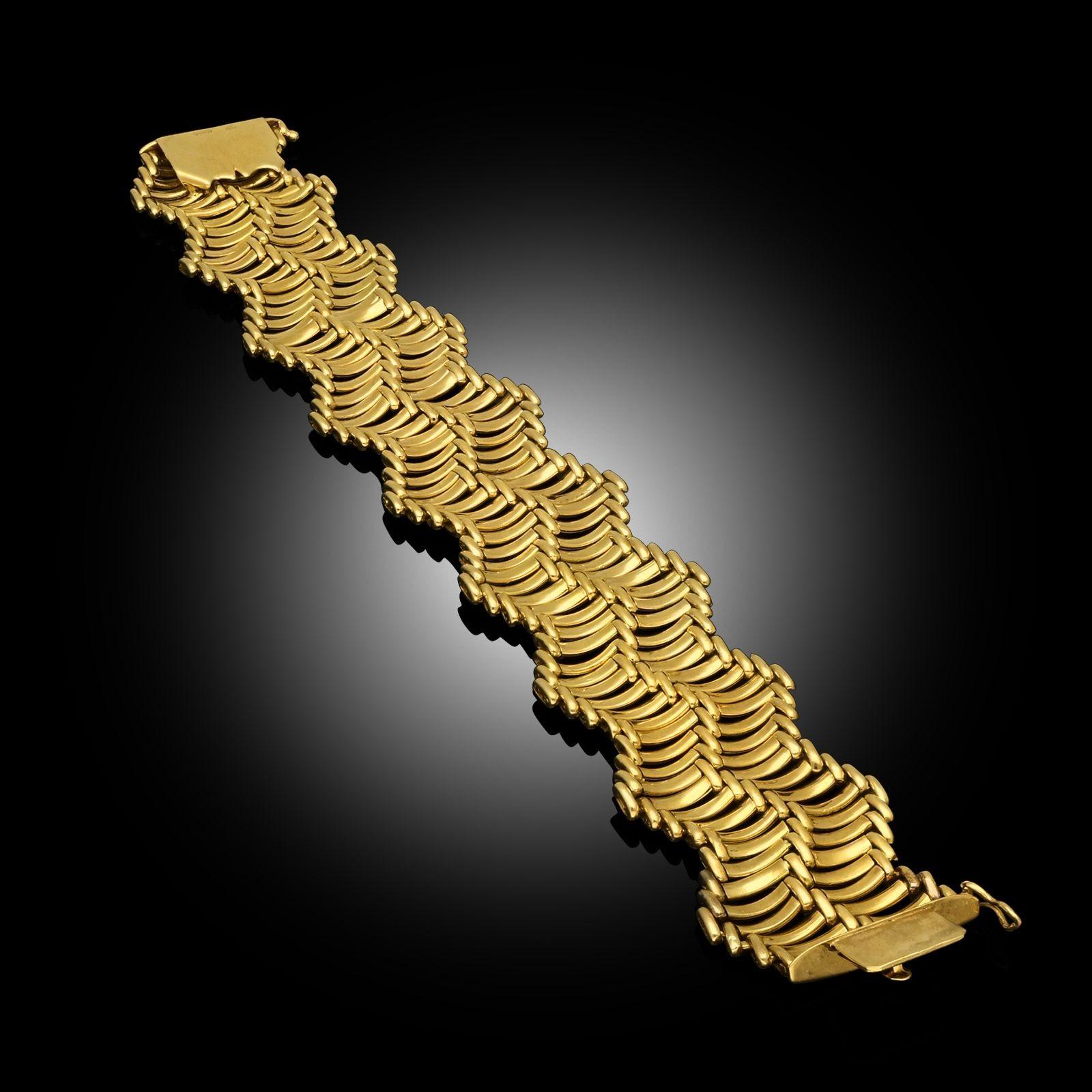 Garrard and Co. Vintage 18ct Yellow Gold Articulated Zig-Zag Bracelet ...