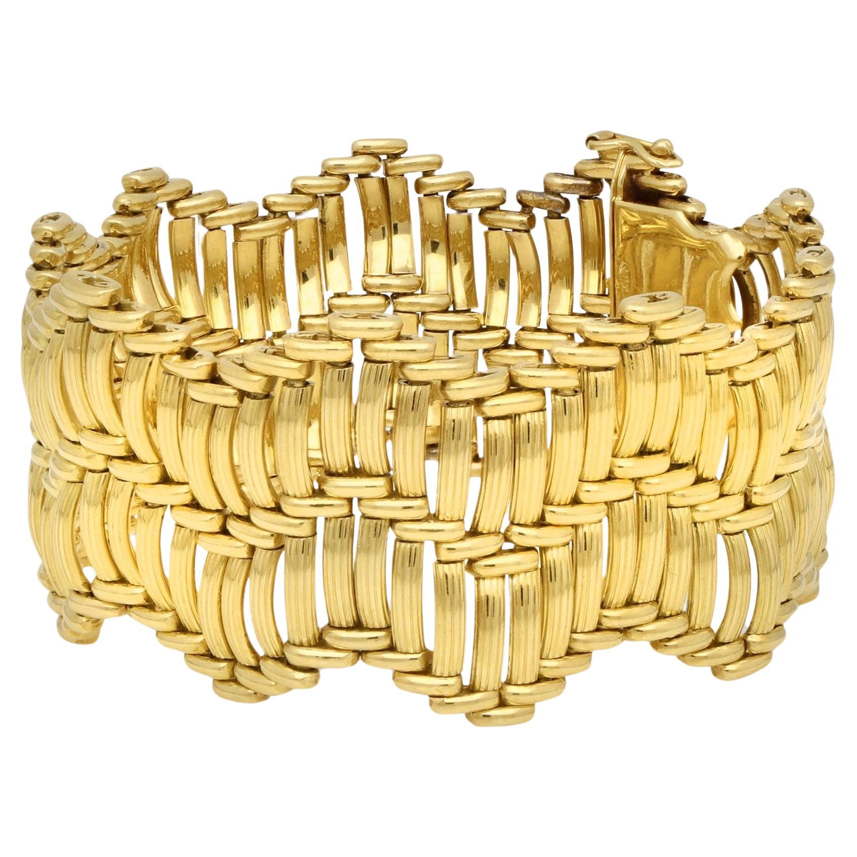 Garrard and Co. Vintage 18ct Yellow Gold Articulated Zig-Zag Bracelet ...