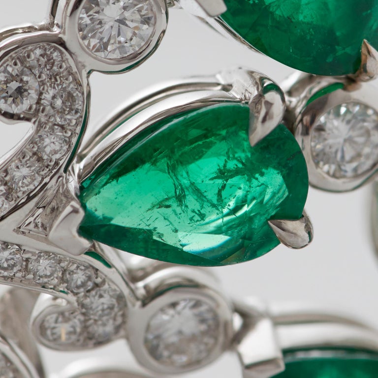 Garrard 'Waterlily' 18 Karat White Gold White Diamond Emerald Drop ...