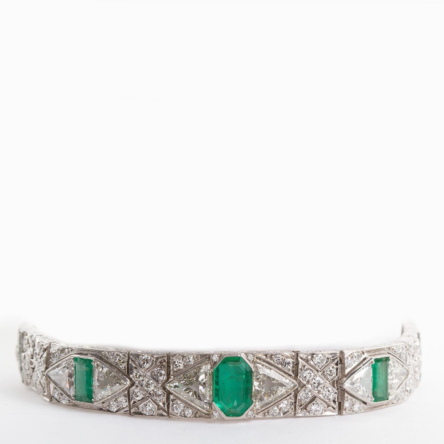 Gattle Art Deco Colombian Emerald Diamond Bracelet at 1stDibs | gattles art