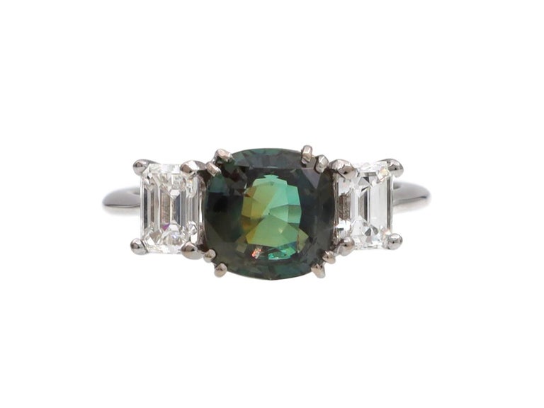 Gem a Certified 2.49ct Natural Alexandrite and Diamond Three Stone Ring For Sale at 1stDibs