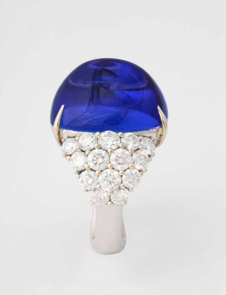 Gem Quality Sugarloaf Cut Tanzanite and Diamond Ring For Sale at 1stDibs