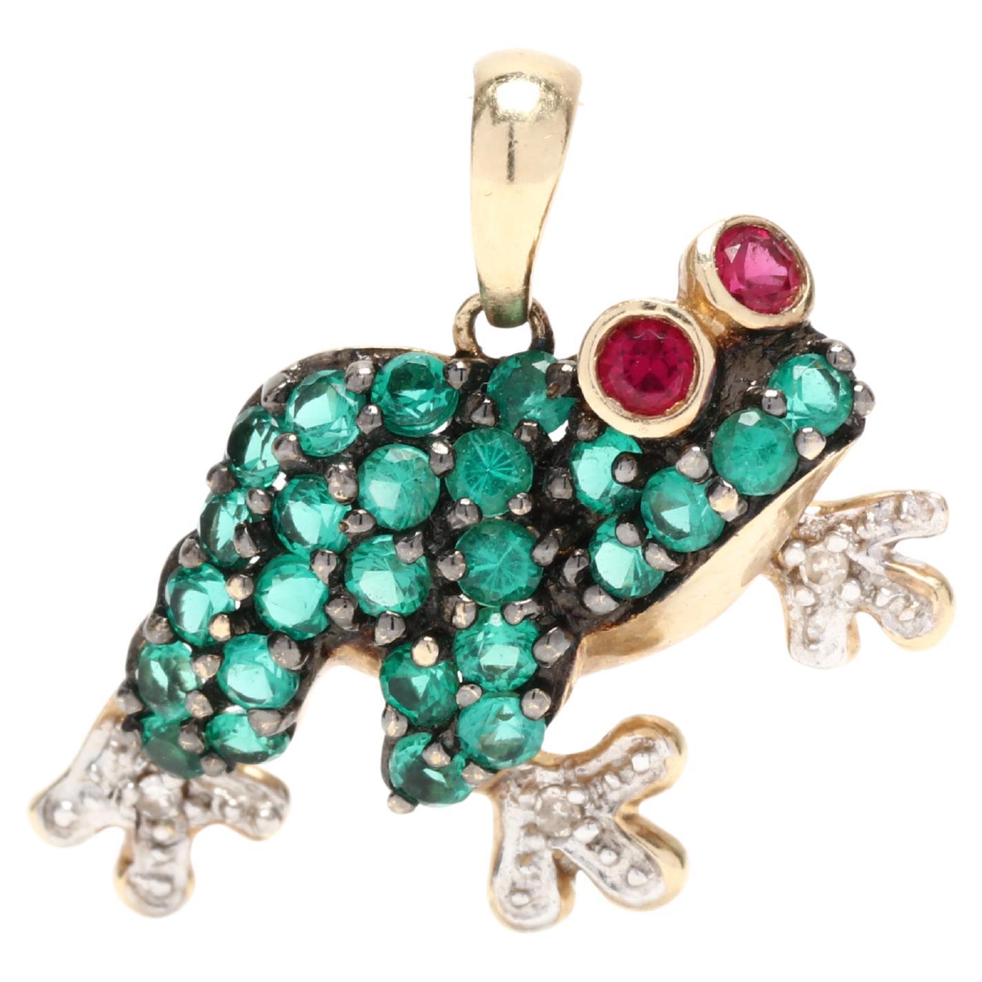 Yellow Gold Green Enamel Frog Ladder Moving Charm Pendant at 1stDibs