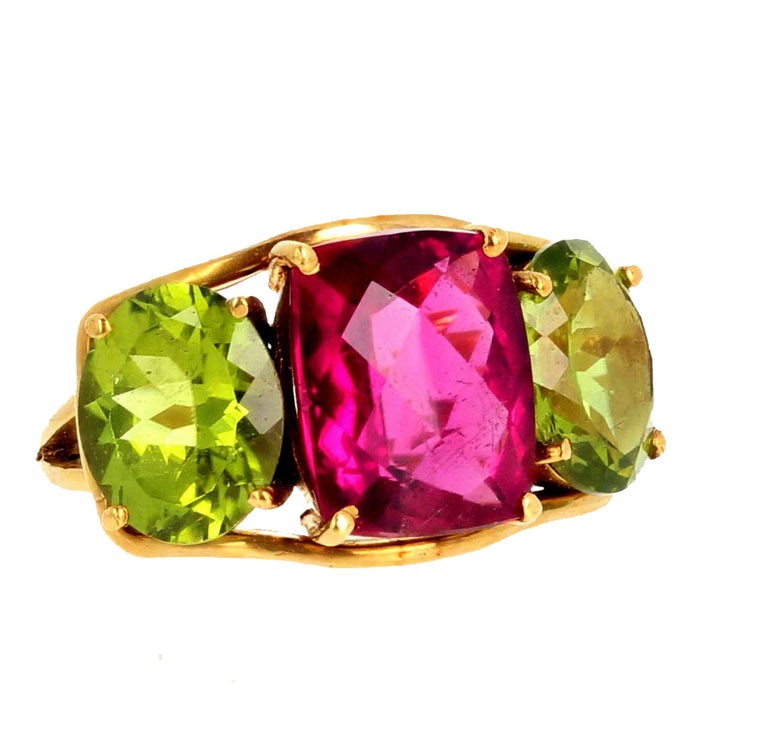 Ajd Matching 5 44ct Tourmaline And 4 4ct Peridot 18kt Gold Ring And
