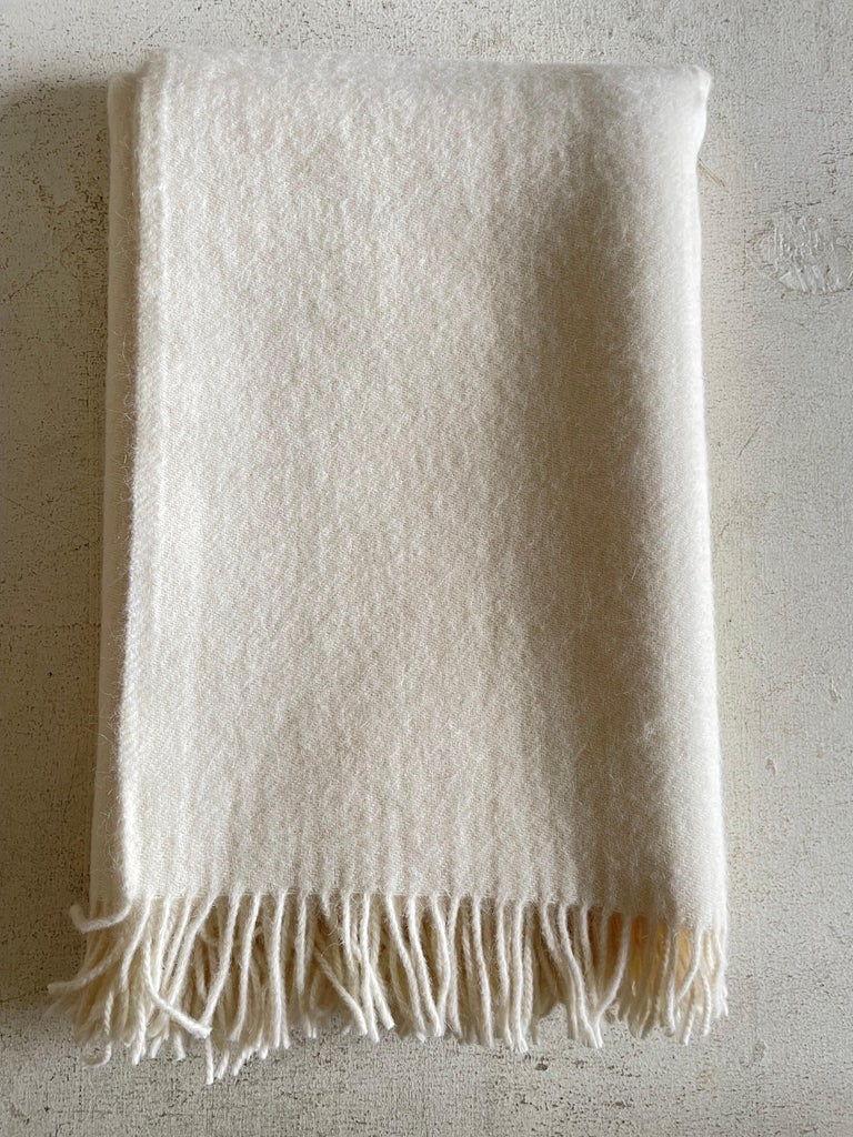 Genuine Alpaca and Wool Throw in Ecru For Sale at 1stDibs