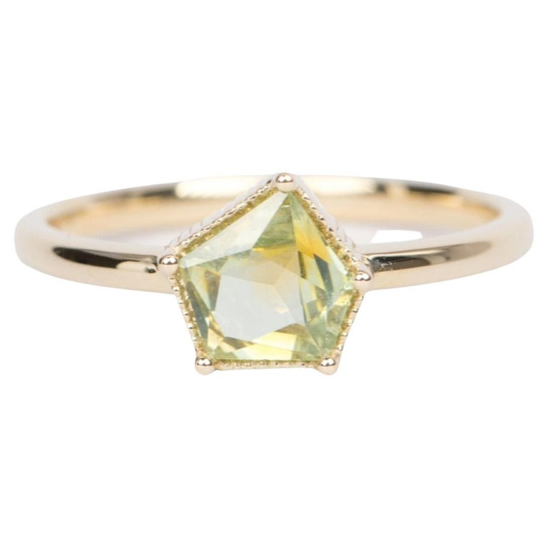 Geo Cut Green Montana Sapphire Solitaire Ring 14K Gold For Sale at 1stDibs