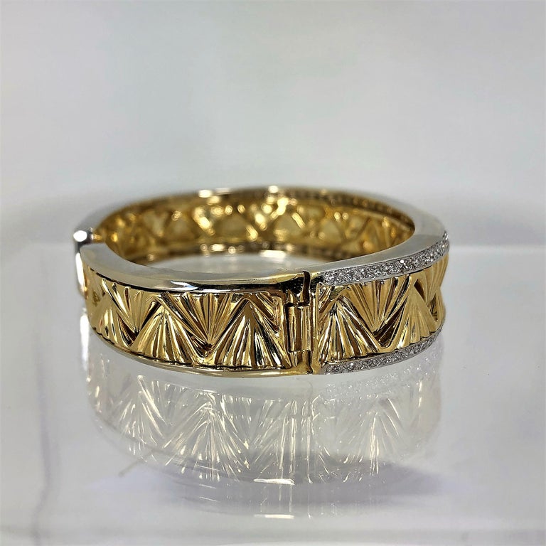 Geometric Design Hinged Gold Bangle with Diamond Edges For Sale at 1stDibs