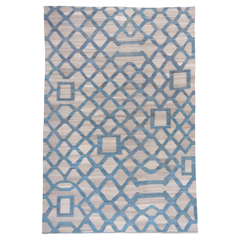 Geometric and Modern Flatweave Area Rug, Soft Light Gray and Light Blue ...