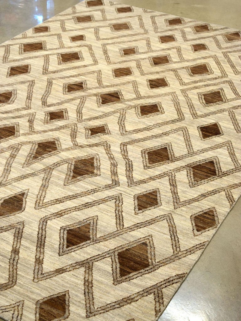 Geometric Neutral Wool Carpet in Brown and Cream For Sale at 1stDibs