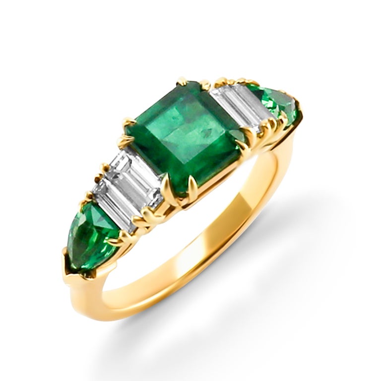 Geometrical Yellow Gold Emerald and Diamond Ring For Sale at 1stDibs