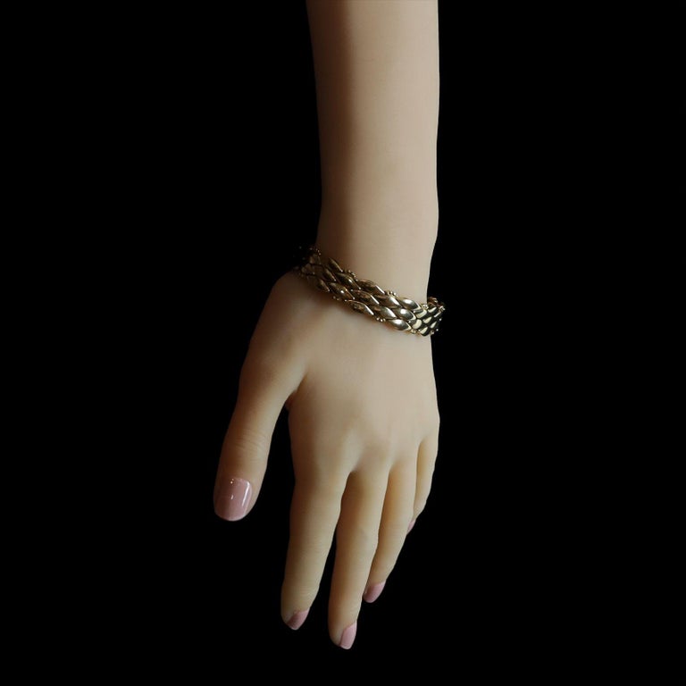 Georg Jenson 18 Carat Yellow Gold Bracelet with Navette Shaped Links ...