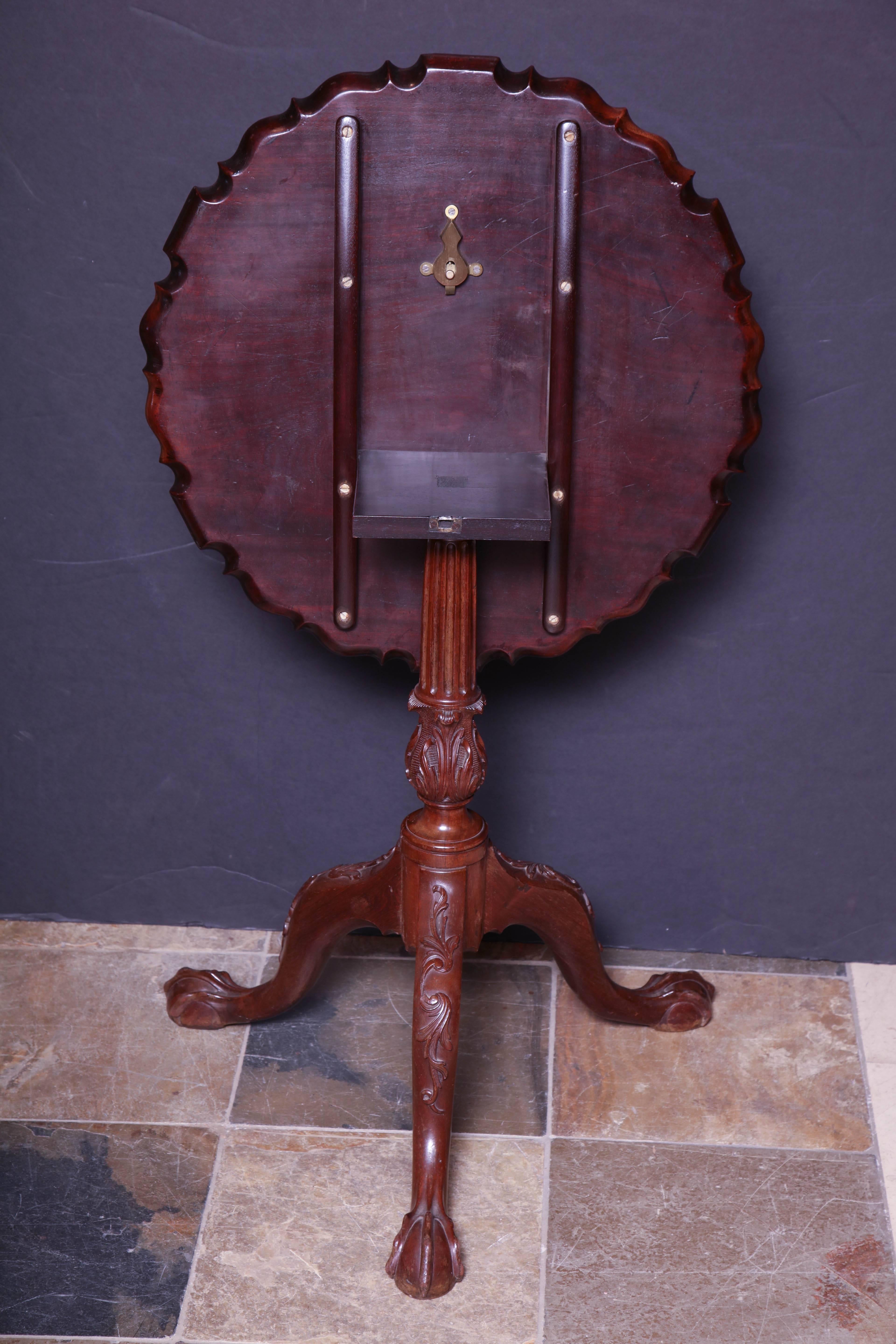 George II Pie Crust Table at 1stDibs | piecrust table