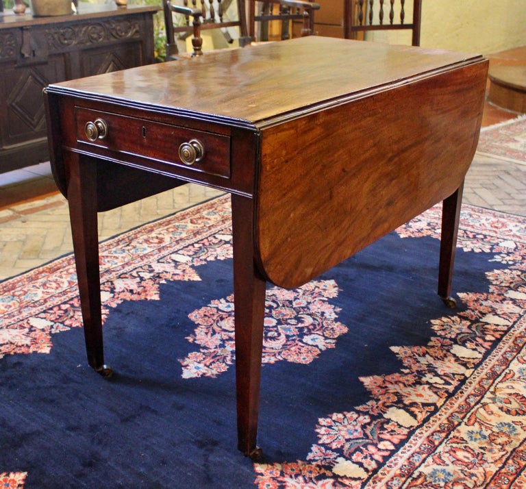 George III, Circa 1770, Pembroke Table For Sale at 1stDibs