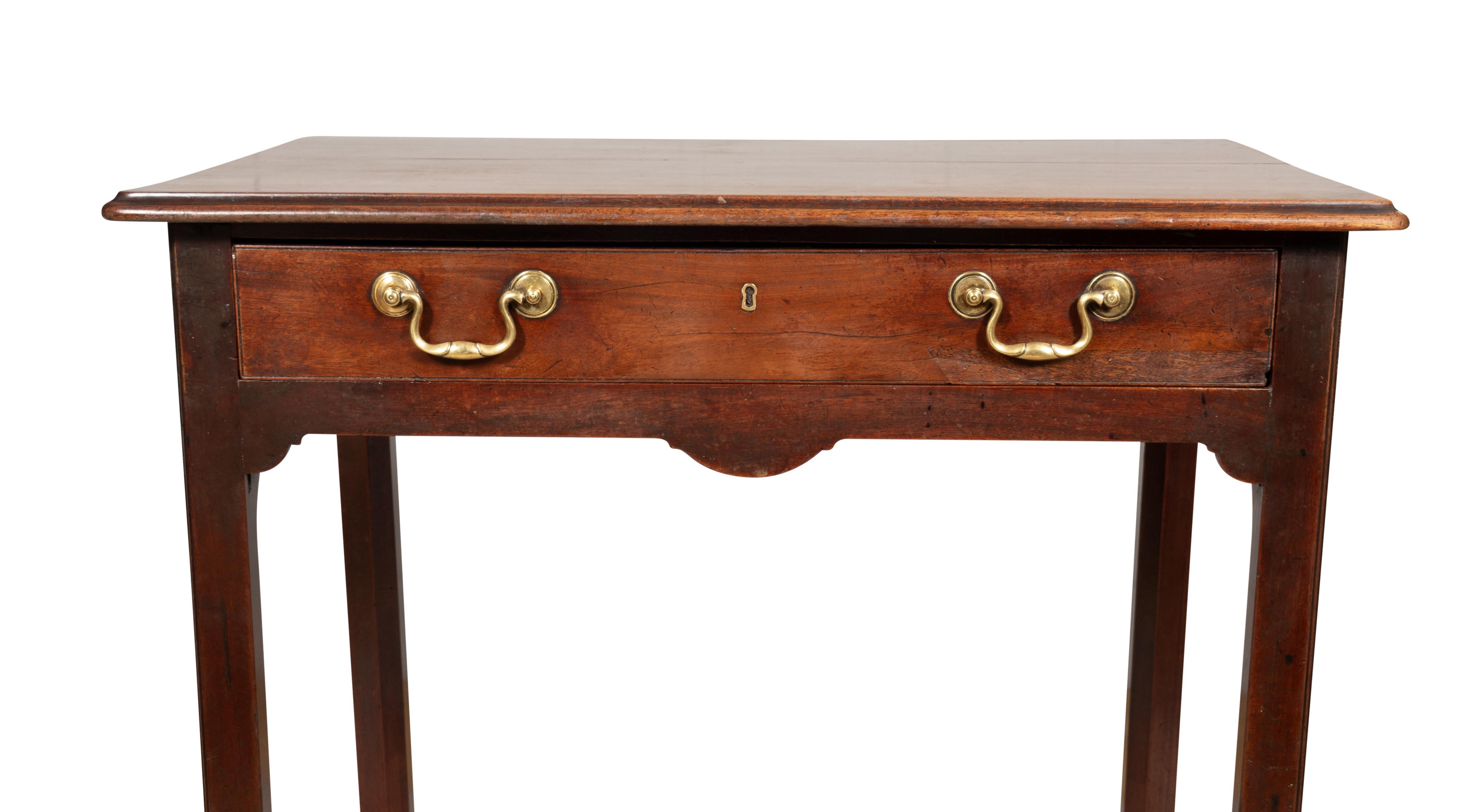 George III Mahogany Side Table For Sale at 1stDibs