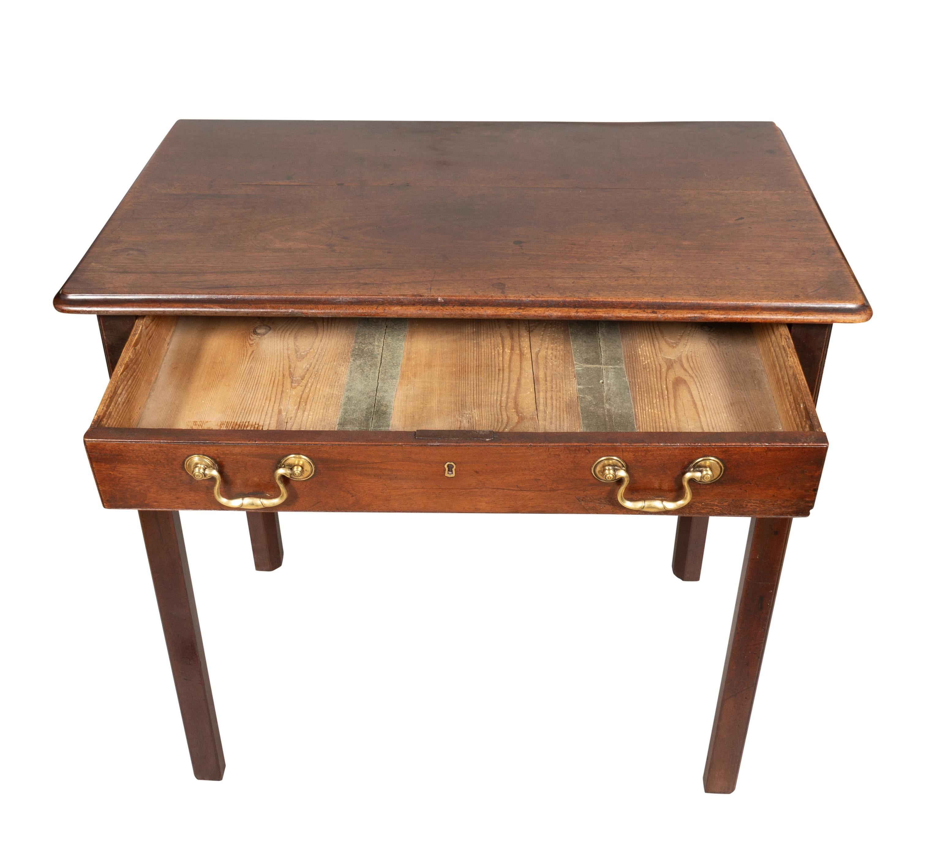 George III Mahogany Side Table For Sale at 1stDibs