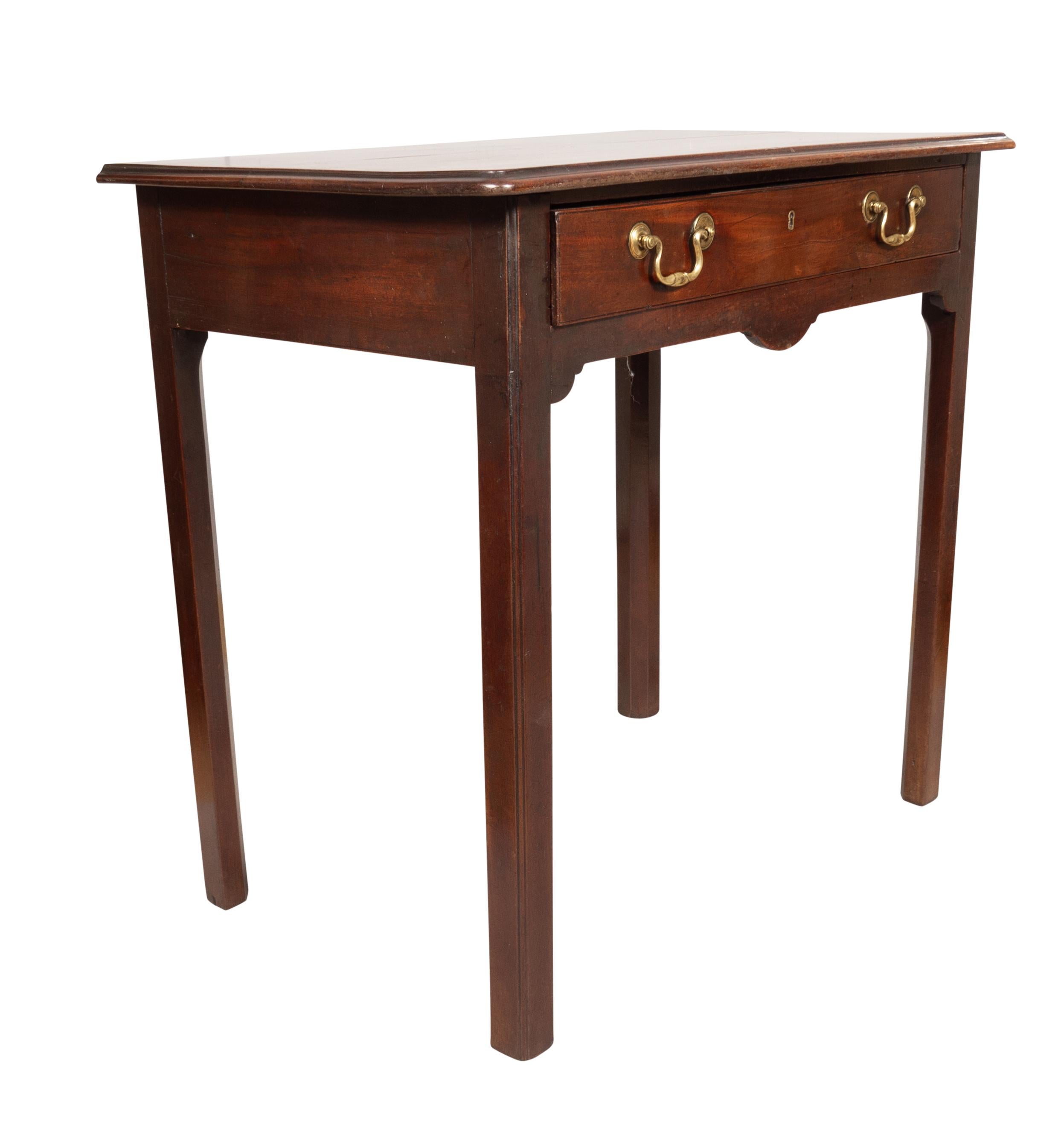 George III Mahogany Side Table For Sale at 1stDibs