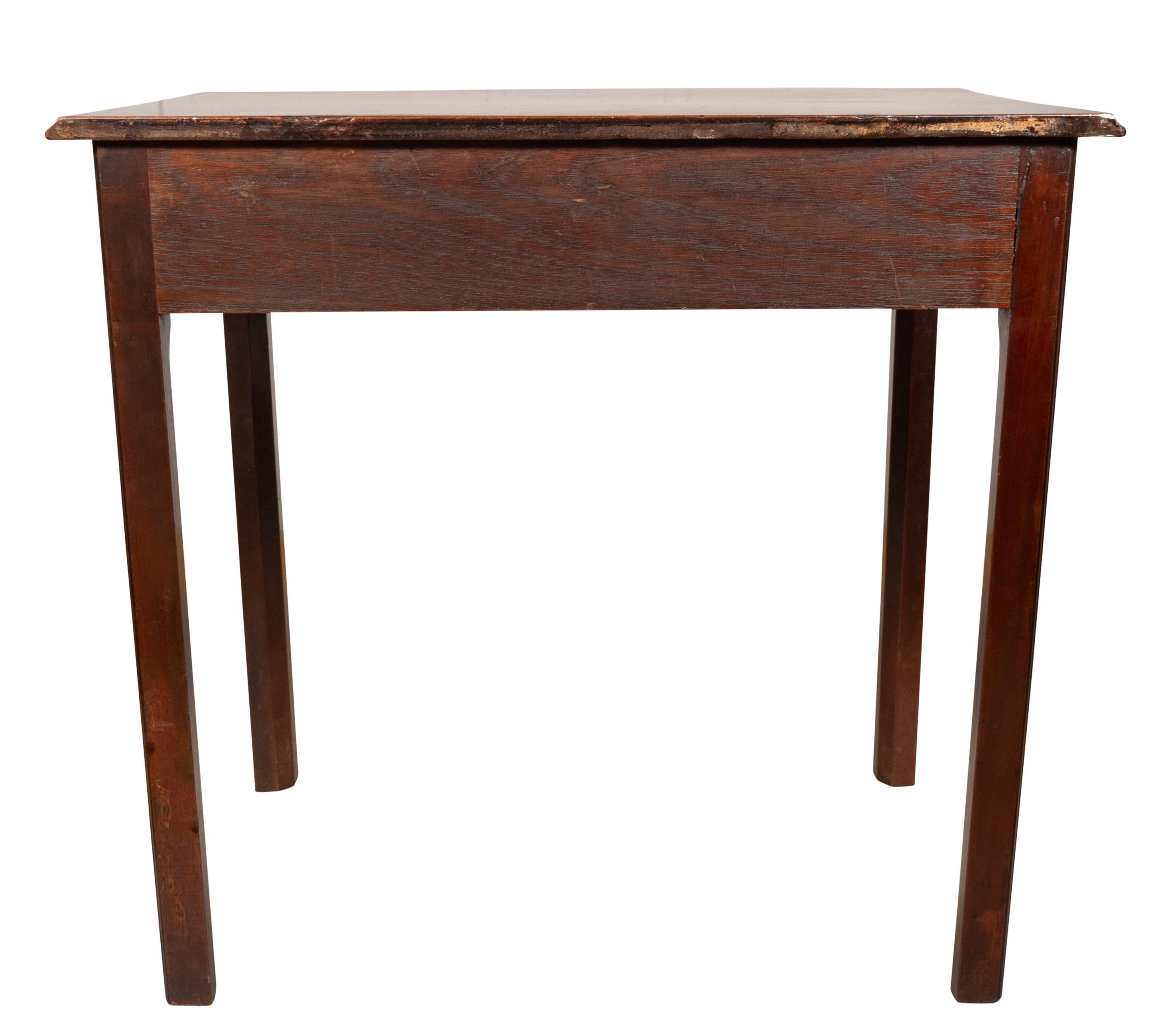 George III Mahogany Side Table For Sale at 1stDibs